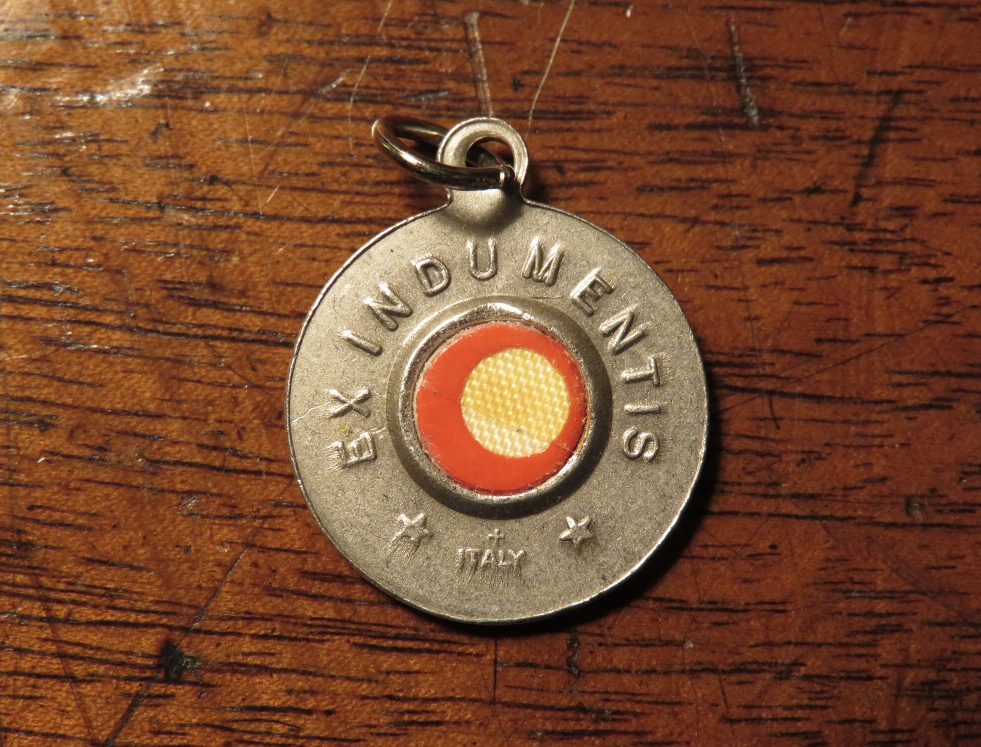 Ex Indumentis: Religious Medals and Relics of Saints | Reliquarian